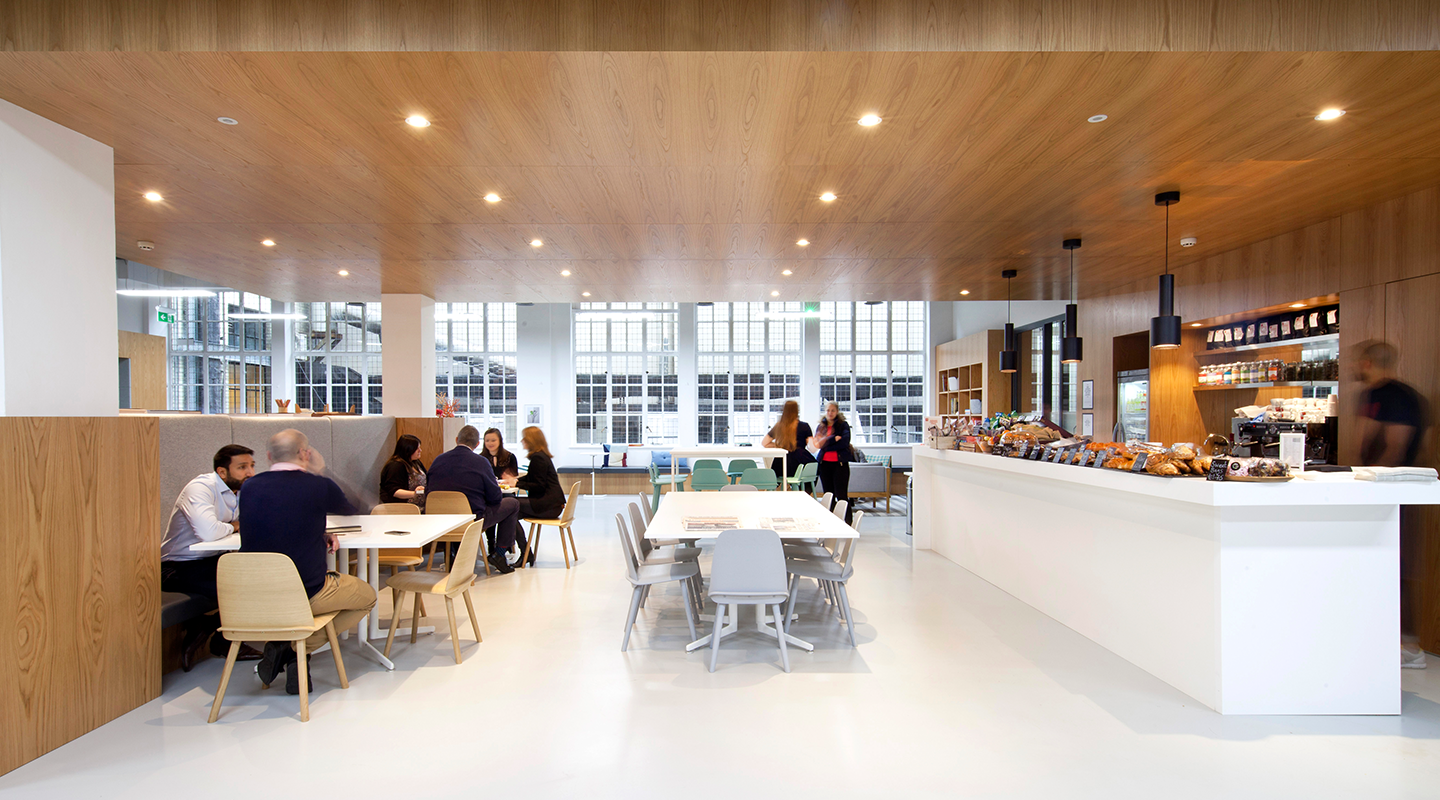 Coworking : Spaces, le haut de gamme de Regus Group, mise sur des lieux ...