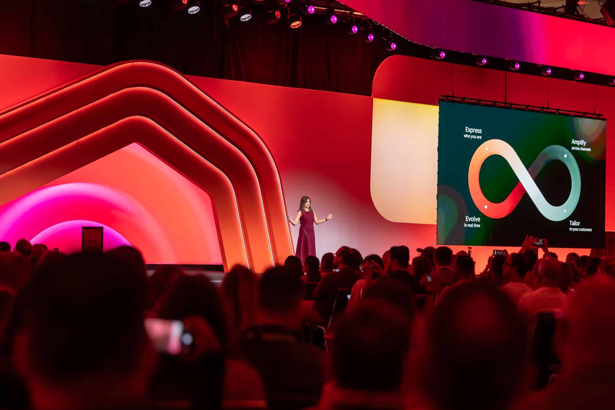 Inbound 2025 : HubSpot réaffirme son positionnement CRM IA - Digital CMO
